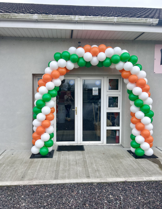 Classic Balloon Arch Irish Flag